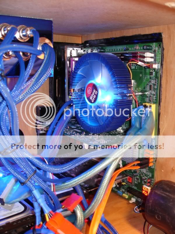 PC Inside Desk With Raammat | DIYMobileAudio.com Car Stereo Forum