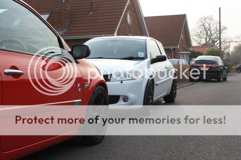 Detailed: White Megane R26 | Detailing World Forum