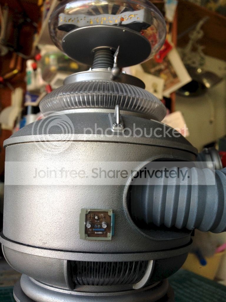 "WARNING! Sensors detect another LiS Robot build!" | Hobbyist Forums